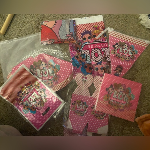 L.O.L. Surprise! | Party Supplies | Lol Surprise Party Supplies Set ...